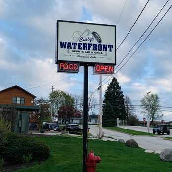 CURLY’S WATERFRONT SPORTS BAR & GRILL - Updated January 2026 - 136 ...