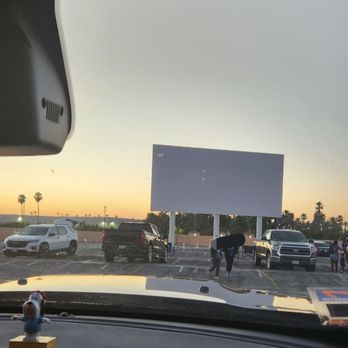 PARAMOUNT DRIVE IN THEATERS - Updated September 2024 - 264 Photos & 385 ...