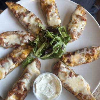 YANNIS PIZZA RESTAURANT - Updated December 2025 - 75 Photos & 131 ...