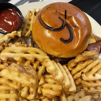 GIBSON’S RESTAURANT & BAR - Updated September 2025 - 51 Photos & 40 ...