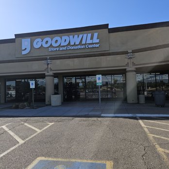 GOODWILL OF CENTRAL ARIZONA - Updated August 2025 - 41 Photos & 35 ...
