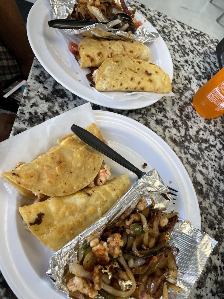 MARISCOS PLAYA AZUL MEXICAN GRILL - Updated July 2024 - 97 Photos & 106 ...