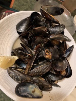 ERIN PUB - 130 Photos & 180 Reviews - 36 W Winona Ave, Norwood ...