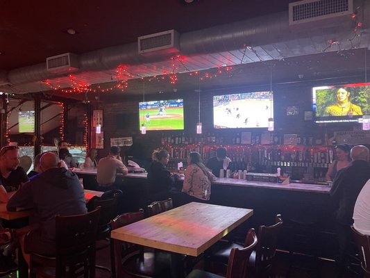 MR BIGGS BAR & GRILL - Updated August 2025 - 150 Photos & 327 Reviews ...