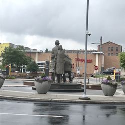 ST JOSEPH’S UNIVERSITY MEDICAL CENTER - 34 Photos & 63 Reviews - 703 ...