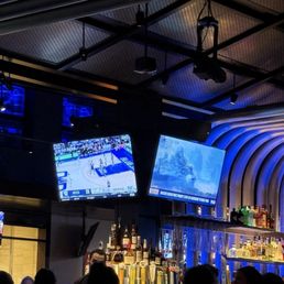 YARD HOUSE - Updated September 2025 - 1349 Photos & 802 Reviews - 211 ...