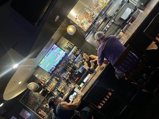 THE TAPROOM PUB AND GRUB - Updated January 2026 - 131 Photos & 246 ...