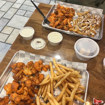 WING SNOB - Updated December 2025 - 12 Photos & 18 Reviews - 3415 E ...