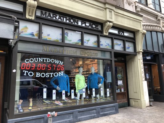 MARATHON SPORTS - 24 Photos & 166 Reviews - Shoe Stores - 671 Boylston ...