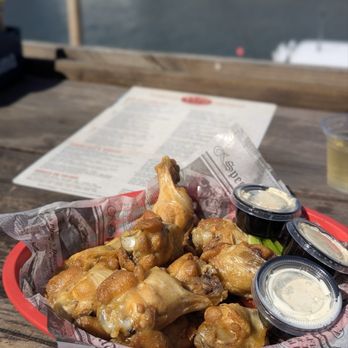 RED’S ICE HOUSE - Updated May 2025 - 839 Photos & 1040 Reviews - 98 ...