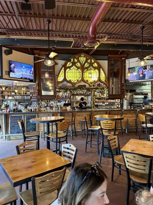 CAST IRON TAVERN - Updated December 2025 - 261 Photos & 339 Reviews ...