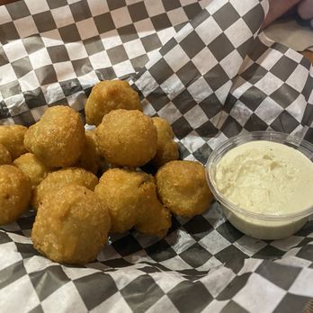 WING KING - Updated October 2024 - 136 Photos & 60 Reviews - 101 E ...