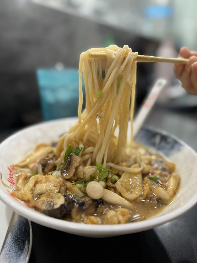 THE MAGIC NOODLE - Updated January 2025 - 661 Photos & 339 Reviews ...