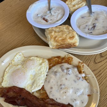 GOOD GRAVY! DINER - Updated November 2024 - 314 Photos & 383 Reviews ...