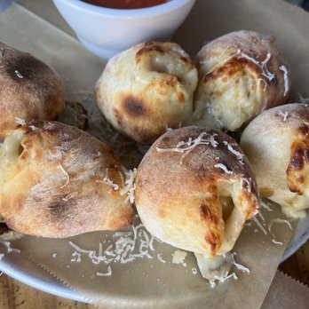 TANGLETOWN PUBLIC HOUSE - Updated September 2024 - 33 Photos & 31 ...