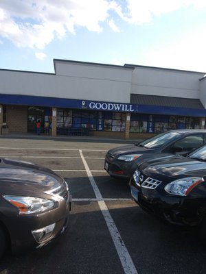 GOODWILL RETAIL STORE AND DONATION CENTER - 22 Photos - 1 A Aberdeen ...