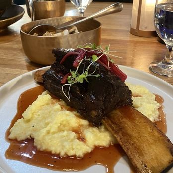 AMINA - Updated June 2025 - 604 Photos & 236 Reviews - 1102 Germantown ...