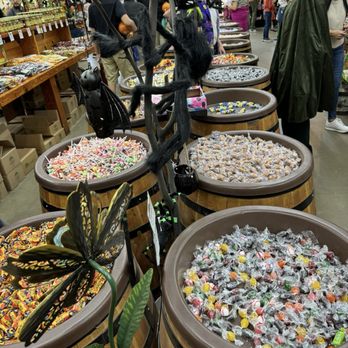 BATES NUT FARM - Updated October 2025 - 1843 Photos & 537 Reviews ...