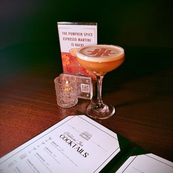 HUBBARD INN - Updated January 2026 - 594 Photos & 305 Reviews - 110 W ...