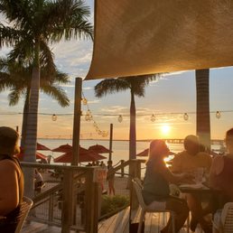 SALT SHACK ON THE BAY - Updated December 2025 - 2309 Photos & 1381 ...