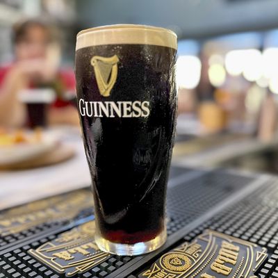 AULD FELLA - Updated December 2025 - 132 Photos & 84 Reviews - 11831 ...