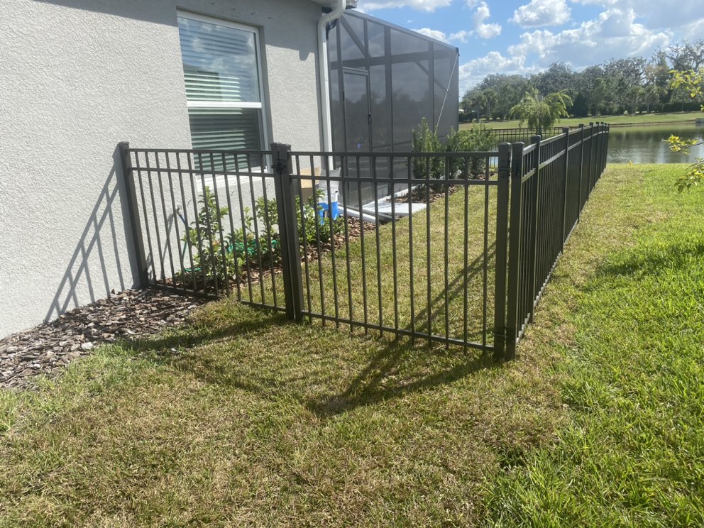 SUNSHINE FENCING VILJEAN - Bradenton, Florida - Fences & Gates - Phone ...
