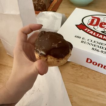 DELUXE ITALIAN BAKERY - Updated November 2025 - 64 Photos & 85 Reviews ...