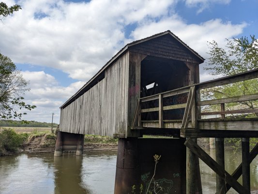 THOMPSON MILL COVERED BRIDGE - Updated April 2025 - 13 Photos - 1375 E ...