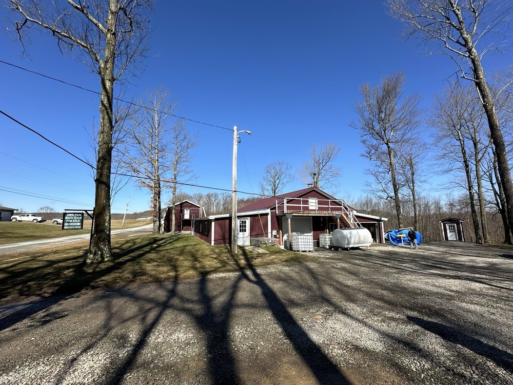HILLSIDE SUGAR SHACK - Updated January 2026 - 335 Whipkey Dam Rd ...