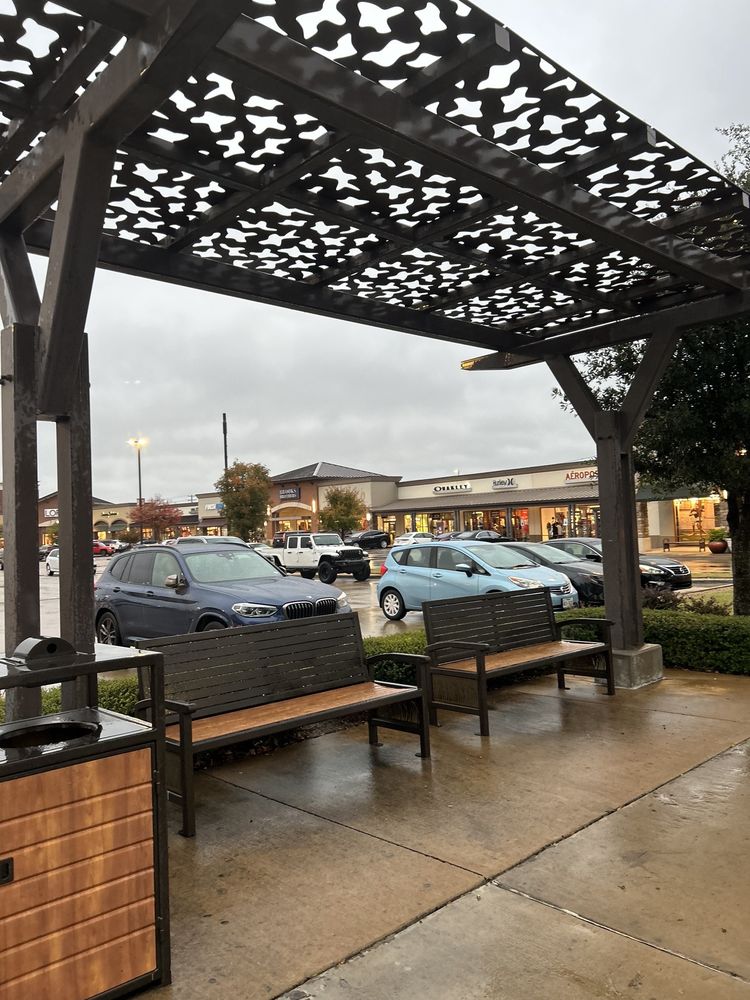 ALLEN PREMIUM OUTLETS - Updated September 2024 - 131 Photos & 240 ...