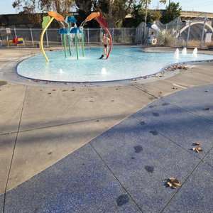 RICHARD ALATORRE POOL - Updated September 2025 - 16 Photos & 37 Reviews ...