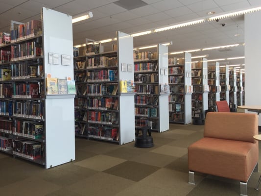 CHAMPAIGN PUBLIC LIBRARY - Updated October 2025 - 11 Photos & 49 ...