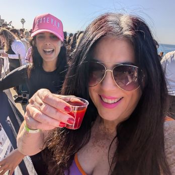 LUMATI - Updated October 2025 - 22 Photos - 613 Westlake St, Encinitas ...