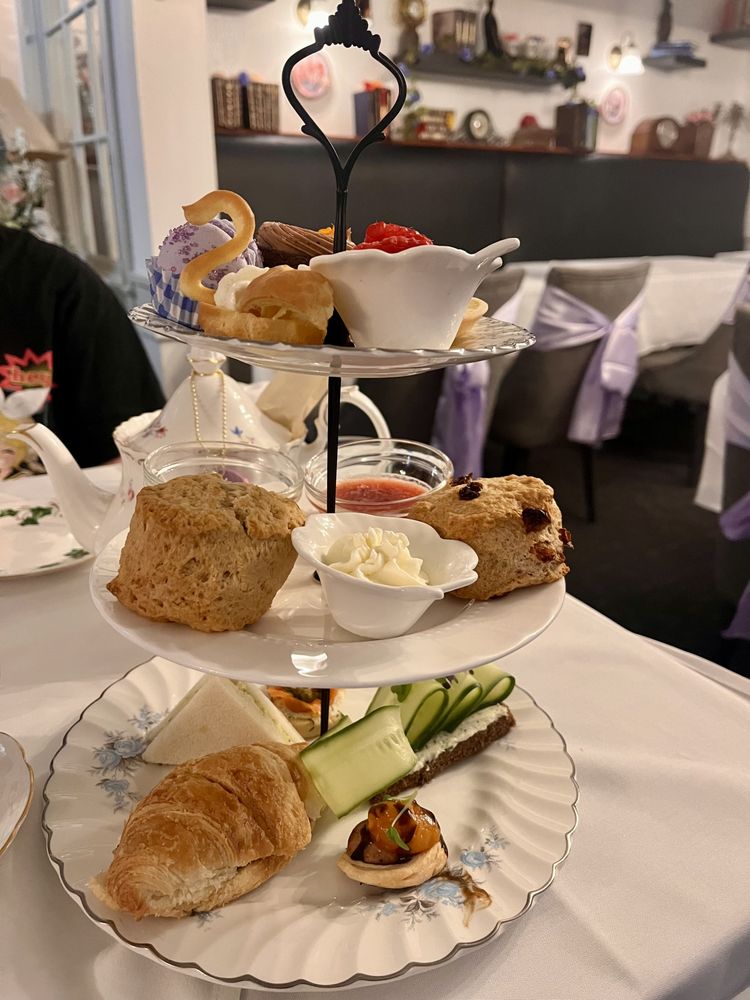 LADY BEA’S ENGLISH TEA HOUSE - Updated December 2025 - 30 Photos ...