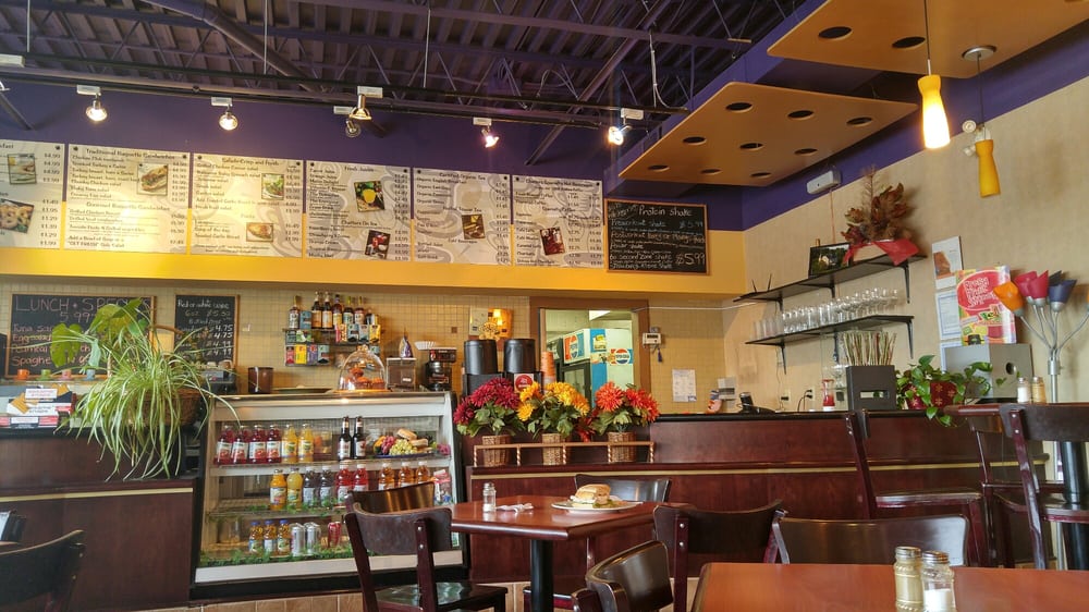 CHATTERS CAFE & JUICE BAR - Updated December 2025 - 13 Photos - 79 ...