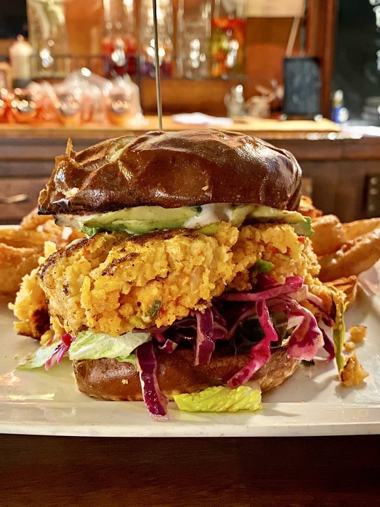 THE PICKLED LOON - Updated September 2024 - 91 Photos & 140 Reviews ...