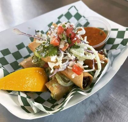 ROOSTER’S FOOD TRUCK - Updated September 2025 - 15 Photos - Lake Forest ...