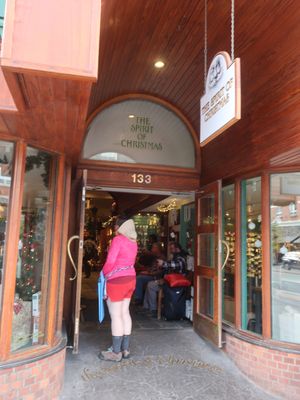 THE SPIRIT OF CHRISTMAS - Updated December 2025 - 20 Photos & 18 ...