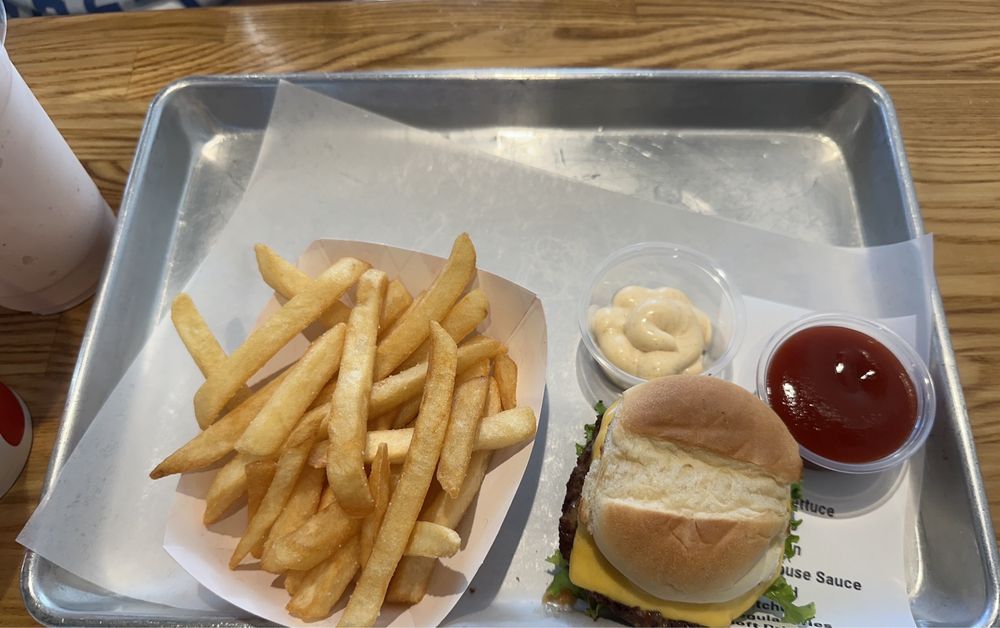 M2 BURGER - Updated July 2025 - 18 Photos & 11 Reviews - 174 El Cerrito Plz, El Cerrito ...