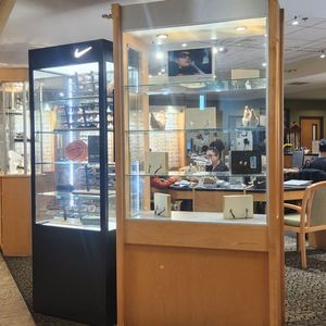 PACIFIC EYE INSTITUTE - Updated October 2025 - 12 Photos & 33 Reviews ...