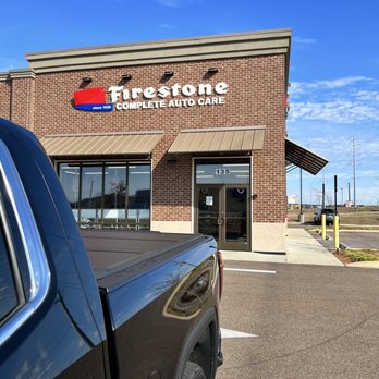 FIRESTONE COMPLETE AUTO CARE - Updated July 2025 - 11 Reviews - 135 E ...