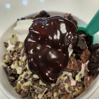 YOGURTINI - Updated December 2025 - 14 Photos - 8877 N 107th Ave ...