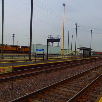 BERKELEY METRA STATION - Updated January 2025 - 13 Photos - 5900 W Park ...