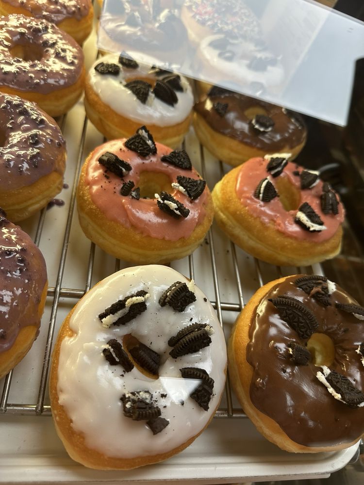 DONUT STORR - Updated January 2026 - 45 Photos & 32 Reviews - 530 S ...