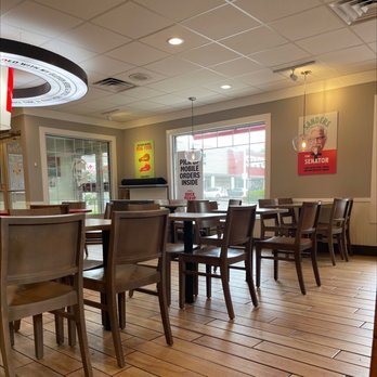 KFC - Updated October 2025 - 11 Photos & 22 Reviews - 45 Salem Tpke ...