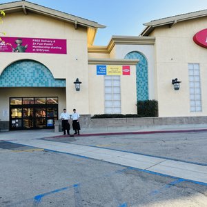 VONS - Updated February 2025 - 52 Photos & 89 Reviews - 520 W Tefft St ...