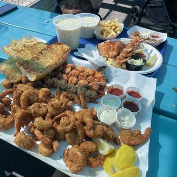 BERTH 55 FISH MARKET AND SEAFOOD DELI - Updated December 2024 - 1635 ...