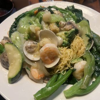 THE PACIFIC KITCHEN - 655 Photos & 439 Reviews - 8300 Market Place Ln ...