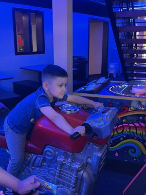 MILWAUKIE CINEMA & WUNDERLAND - Updated December 2025 - 39 Photos & 87 ...