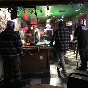 ROADRUNNER LOUNGE - Updated December 2025 - 34 Photos & 51 Reviews ...